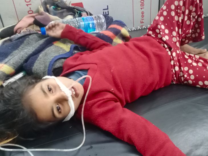 Health of 6 children deteriorated after eating castor seeds | अरंडी का ...