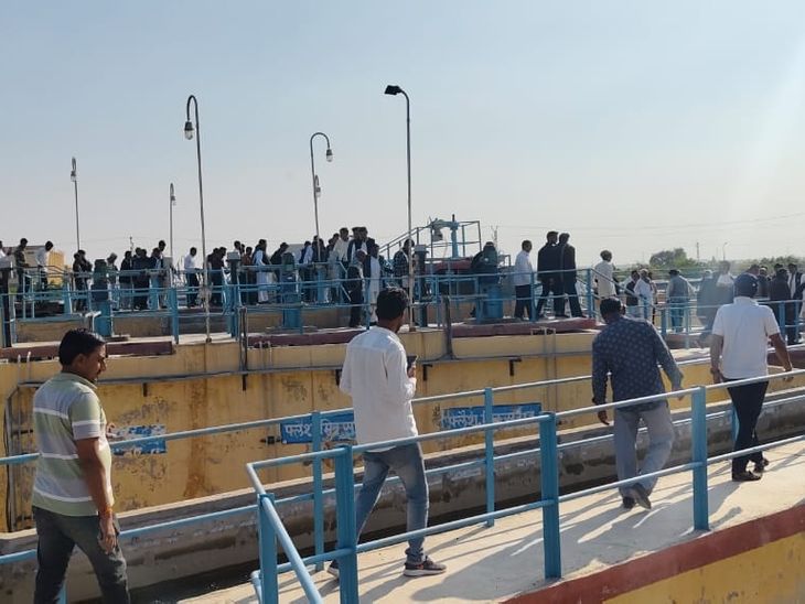 MLA Yunus Khan inspected this Nagaur Lift Project of Nokha Daiya along ...