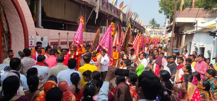 A group of 400 devotees came with Nishan Rath Yatra | निशान रथयात्रा के ...