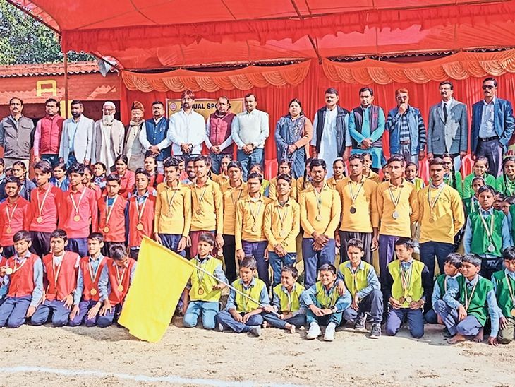 In the slow cycle race, students of Yellow House stood first and Red ...