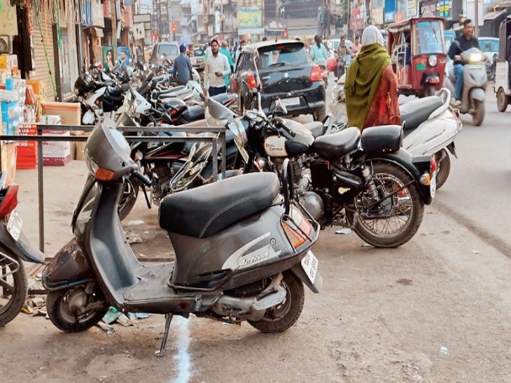 59 vending zones were to be built in the city, only five were built ...