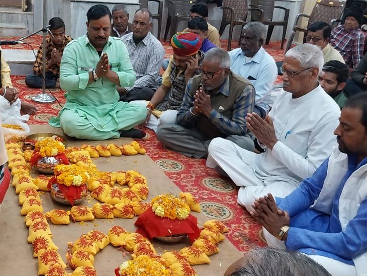 Worship of Akshat Kalasha and Karpatraka from Ayodhya | अयोध्या से आए ...