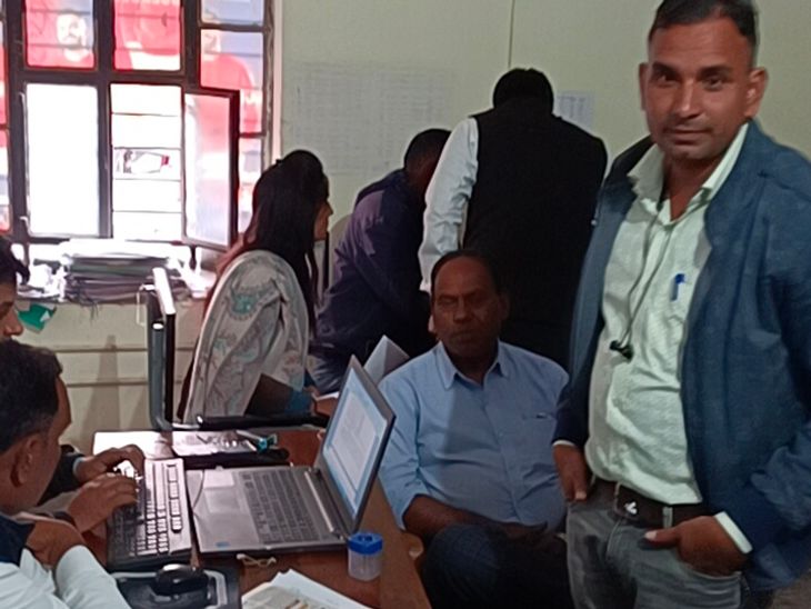ACB action in Fatehpur Sadar police station | फतहेपुर सदर थाने में ...