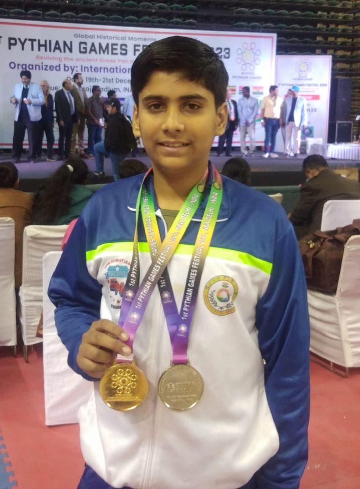 Devansh wins gold medal in Pythian Martial Arts Games | देवांश को ...