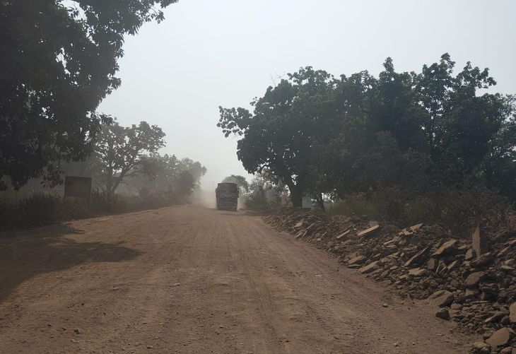 Pathalgaon Highway in bad condition since 8 years, Kelo project ...