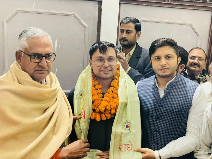 Mohit reached his village for the first time after becoming IAS | आईएएस ...