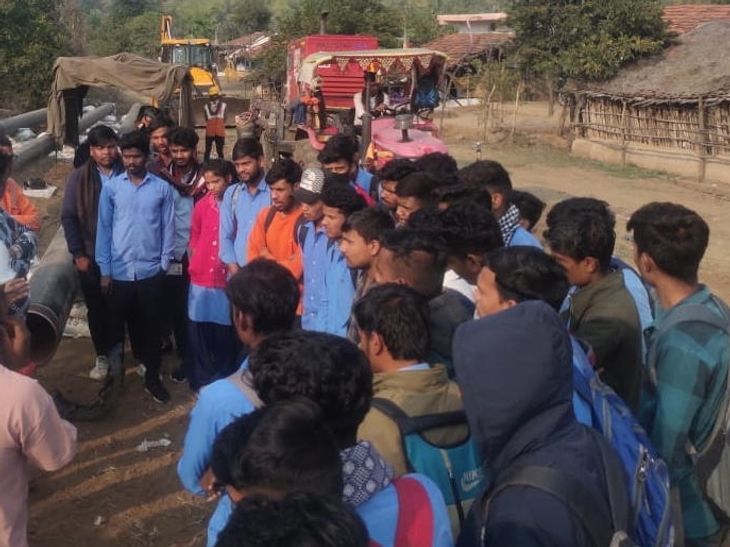 Students of Government ITI College took an educational tour of the ...