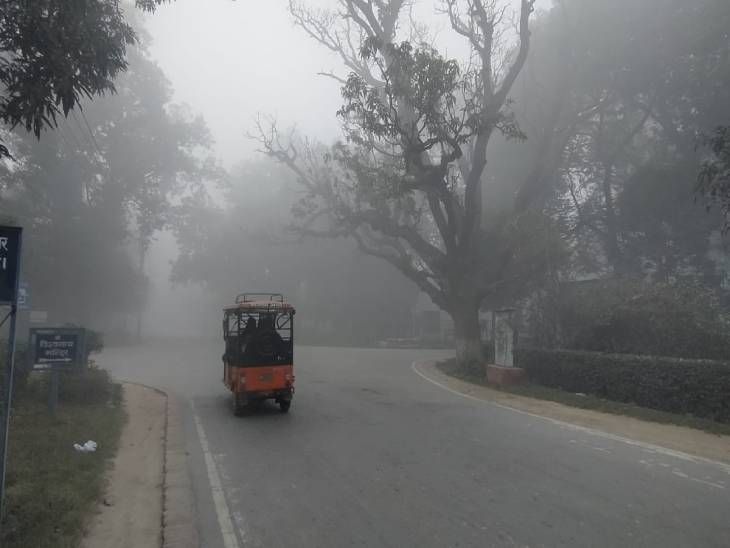 Snow wind blowing at the speed of 6KM/hour in Varanasi | वाराणसी में ...
