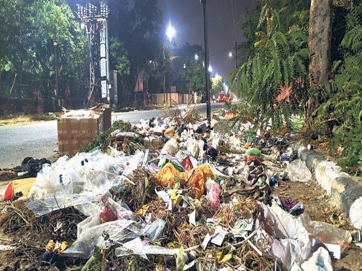 Removal of open garbage depot becomes a challenge | ओपन कचरा डिपो हटाना ...