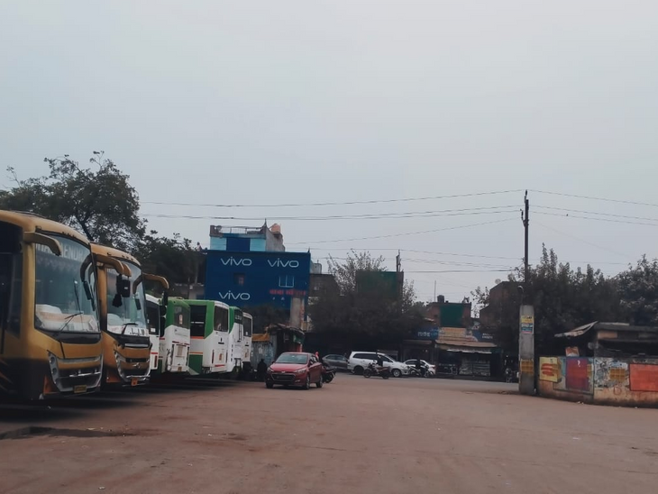 Bhind market affected, peas and chilli rates doubled, bus stand deserted