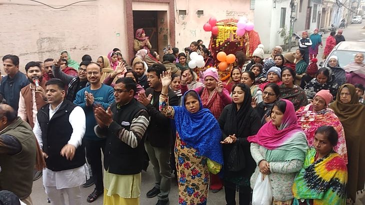 The servants of Raman Shiv temple took out a procession and praised the ...