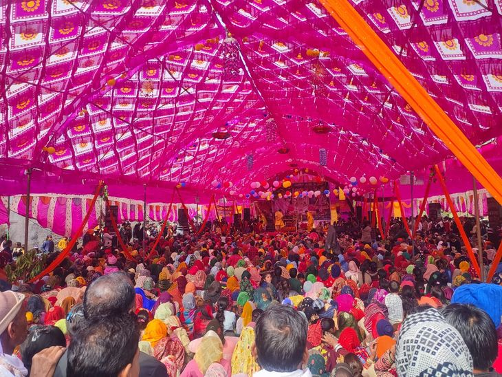 Pushtimargiya Vaishnav devotees celebrated with great pomp, the ...