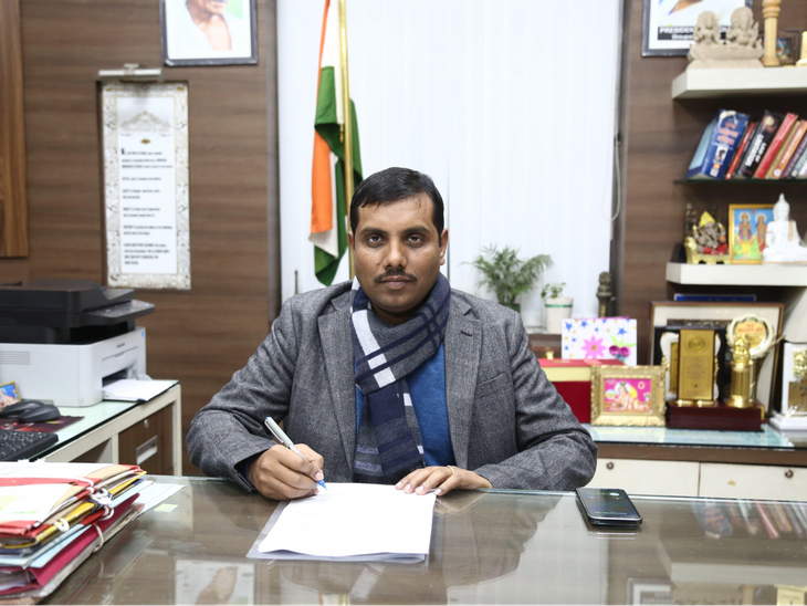 IAS Kaushalendra Vikram Singh returned after 9 months | 9 माह बाद वापस लौटे IAS कौशलेंद्र विक्रम ...