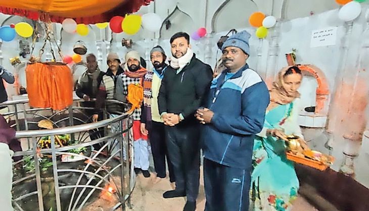 Invitation being given for the consecration of Ram Lalla