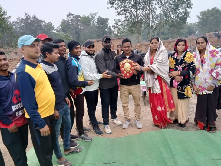 Boys XI Balgi became the winner by defeating Anand XI team | आनंद इलेवन ...