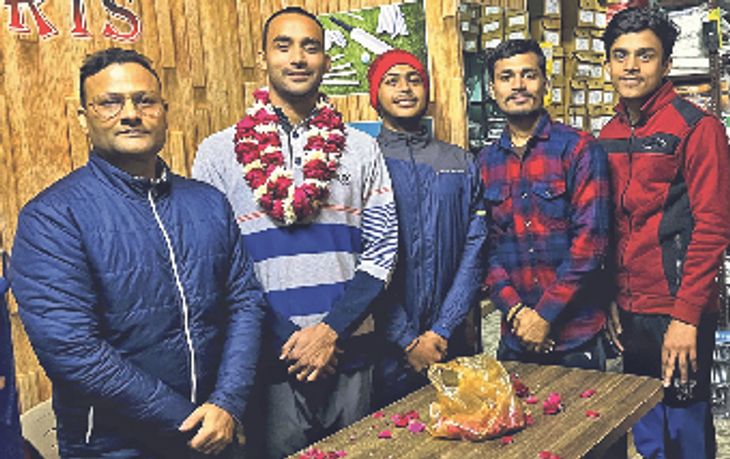 Deepak Gurjar became the yoga head of the district | दीपक गुर्जर जिले ...