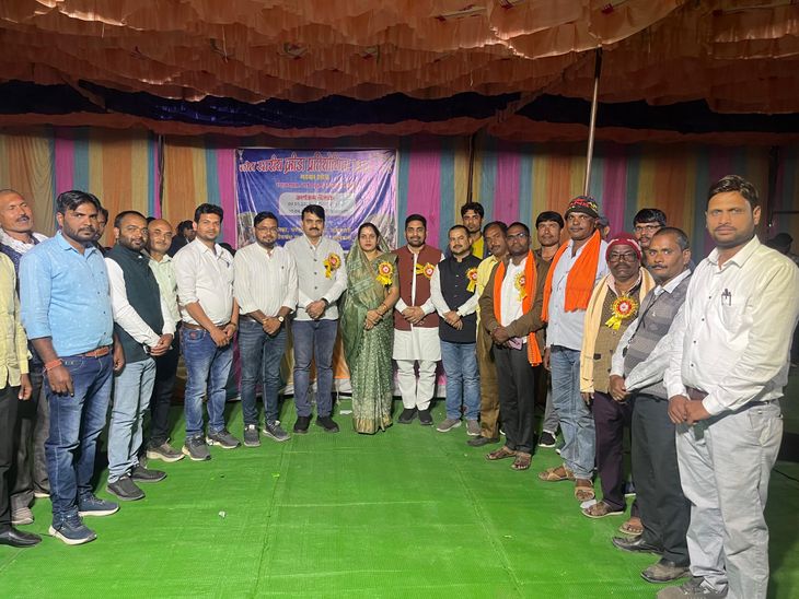 Winners of Kabaddi, Fugdi and relay race rewarded | कबड्डी, फुगड़ी ...