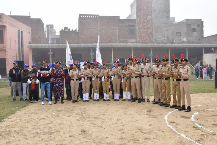 NCC unit took the oath of unity and integrity | एनसीसी यूनिट ने ली एकता ...