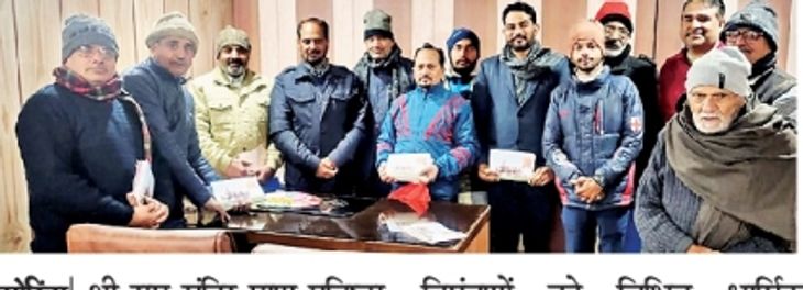 Shri Ram Mandir Pran Pratishtha Committee distributed Akshat and ...