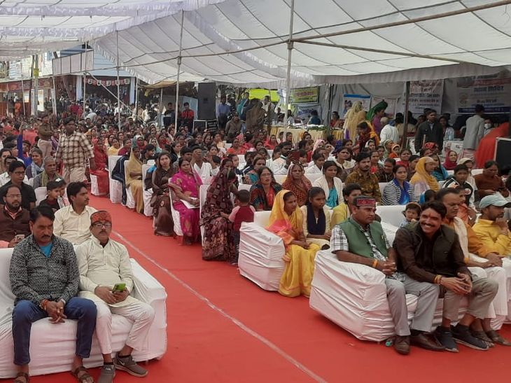 Vikas Bharat Sankalp Yatra reached Satlapur and Salkani | सतलापुर और ...