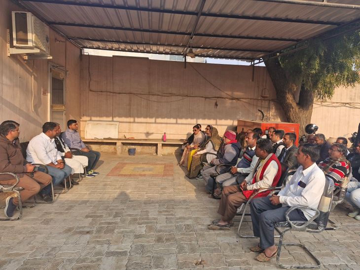 Special preparations in Mundwa for the consecration of Shri Ram Temple ...