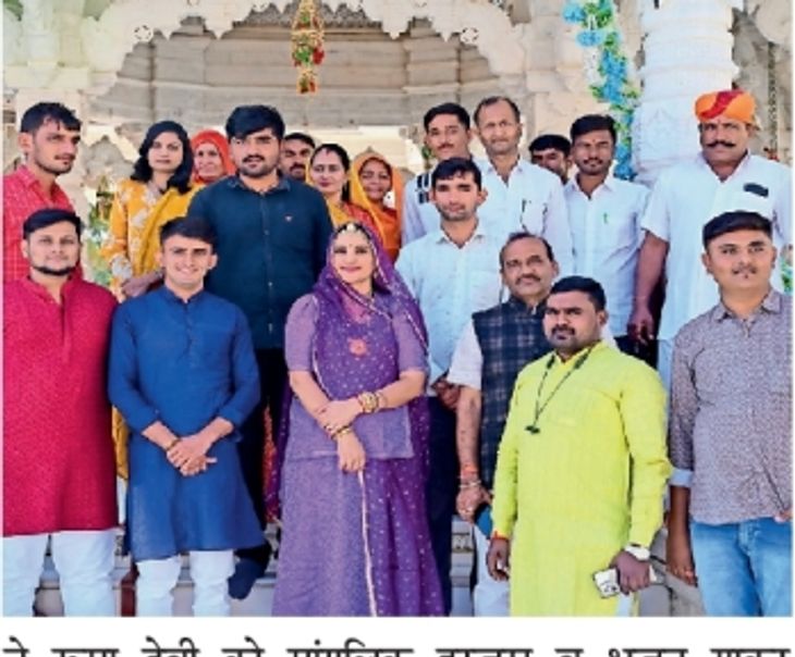 Dr. Ruma and Mahant Motnath Maharaj left for Ayodhya | डॉ. रूमा व महंत ...