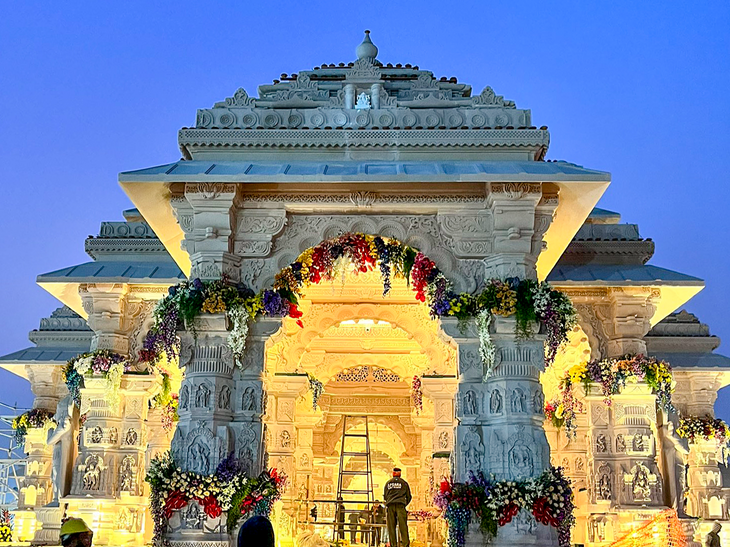 Ayodhya decorated like heaven to welcome Ram | राम के स्वागत में स्वर्ग ...