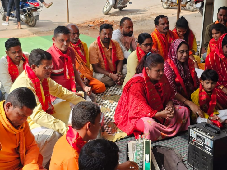 Ramayan recitation organized in Congress Bhavan | कांग्रेस भवन में ...