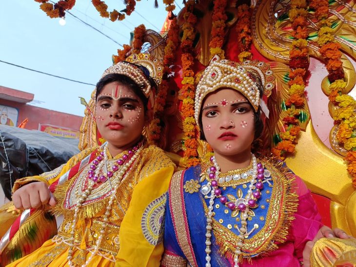 Grand Shri Ram Shobha Yatra started in Anupshahar | अनूपशहर में निकली ...