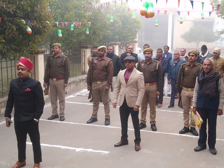 Sub-District Magistrate hoisted the tricolor in the premises of Maa ...