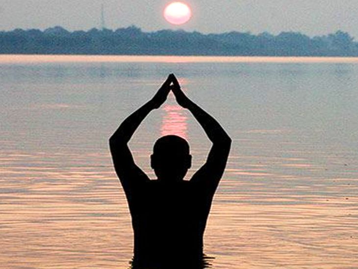 Traditions of Magh month: Taking a bath by mixing Ganges water and ...