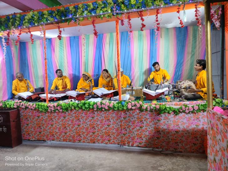 Manas troupes are giving presentation in village Temri, competition ...