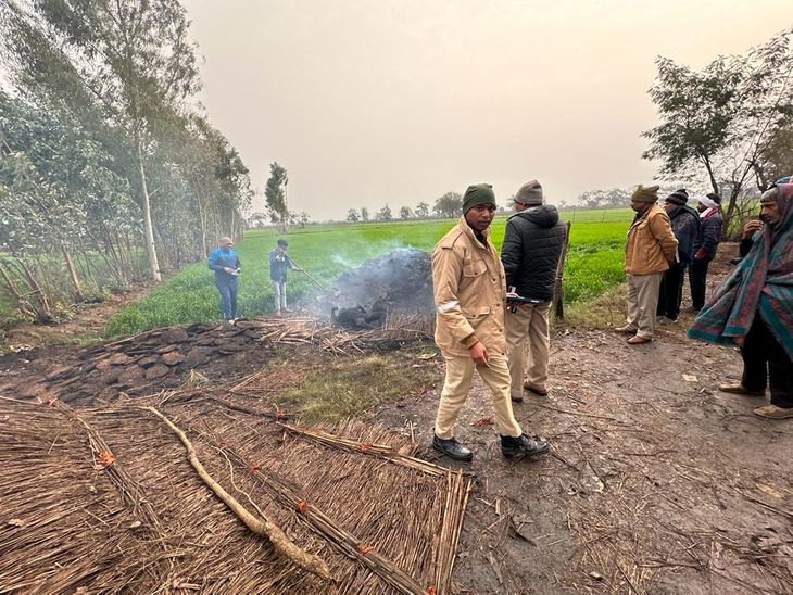 Case of unclaimed burnt body being found in Kakod | ककोड़ में जला हुआ ...