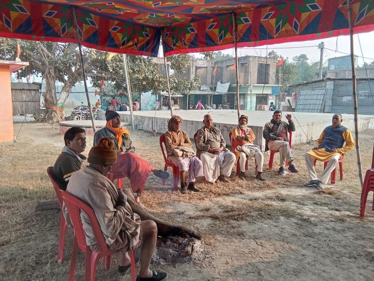 Flag hoisted for the construction of Shiv temple | शिवमंदिर के निर्माण ...