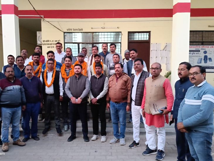 Vinay Gupta elected new president of Duddhi Lekhpal Association | विनय ...
