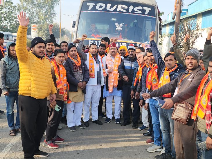 5,000 BJP members leave from Sambhal for Ayodhya darshan | संभल से ...