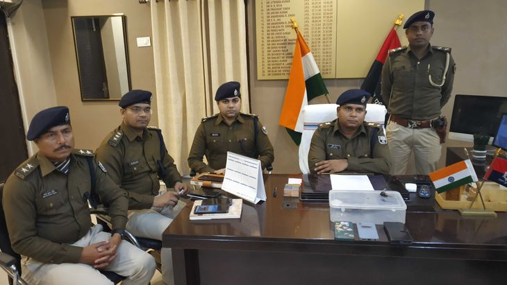 Three criminals who were going to commit robbery were caught with ...