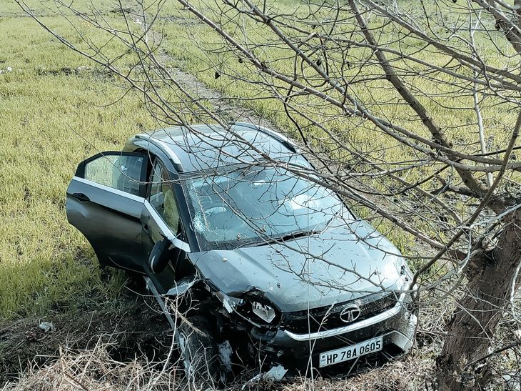 Amb Car hits student Death | हिमाचल में कार ने छात्र को मारी टक्कर ...