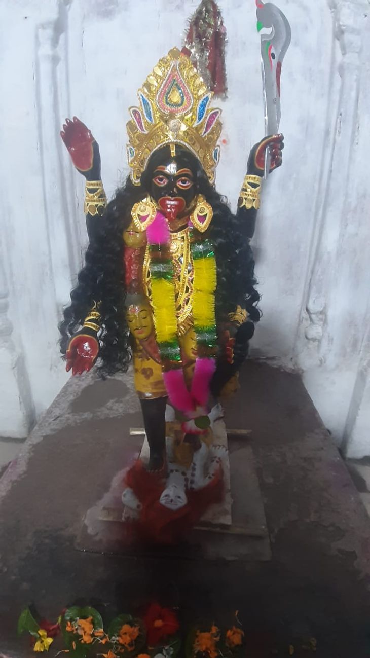 Maghi Kali installed on the altar late night, fair to be held in ...