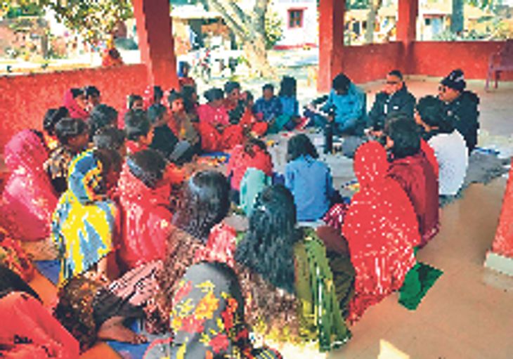 Information about law given to children of Mamta Kishori group under ...