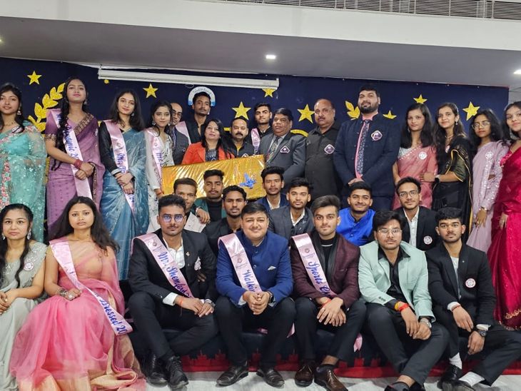 12th class students got a memorable farewell in a grand program | भव्य ...