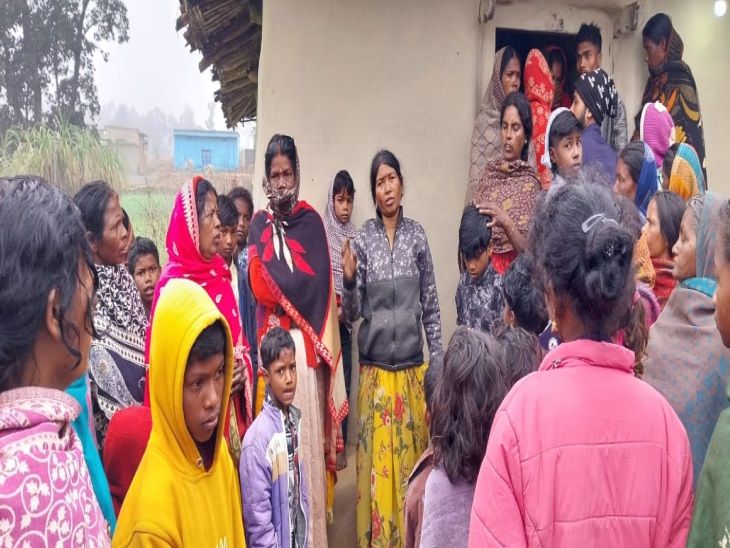 murder of a young man by killing him with an axe | कुल्हाड़ी से मारकर ...