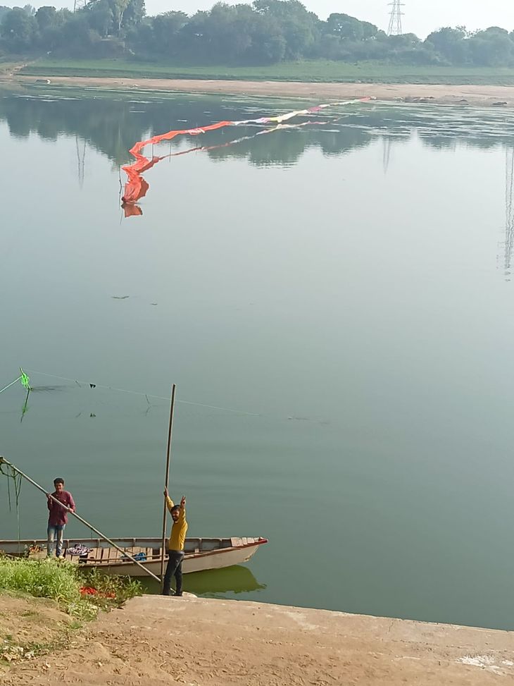 Mangrol Ghat.. Mother Narmada will be draped with Chunari made from 80 ...