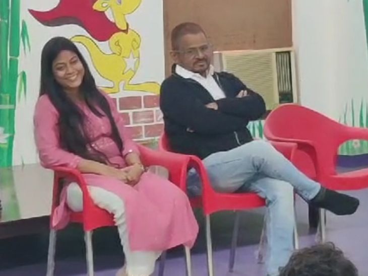 Web Series Panchayat head Raghuveer Yadav reached Agra | वेब सीरीज ...