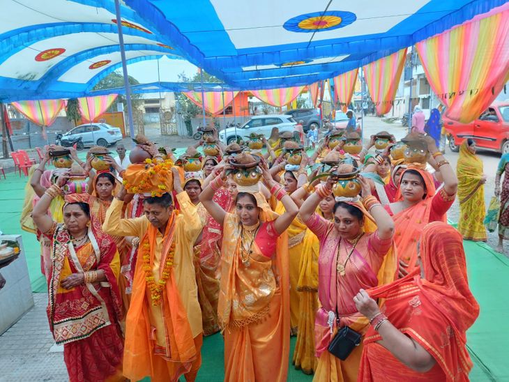 Jal Kalash Yatra taken out from Dungaria Chhapara Khermai Temple, | शिव ...