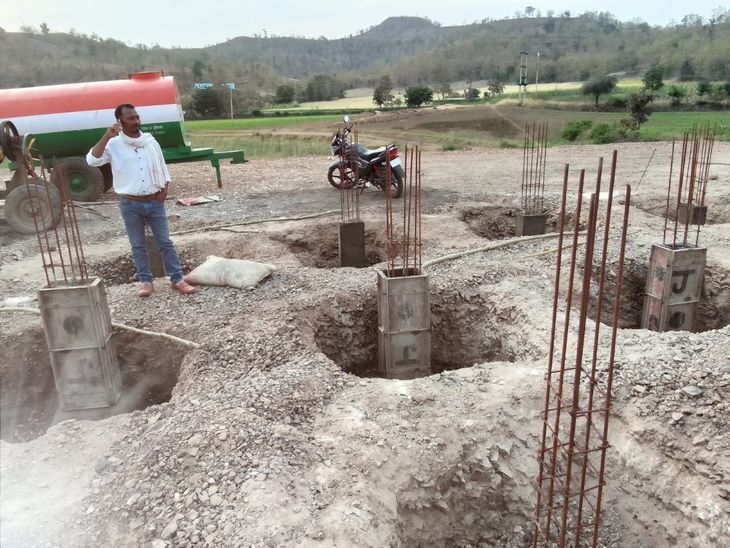 Construction of secondary school building of Nawad Faliya started in ...