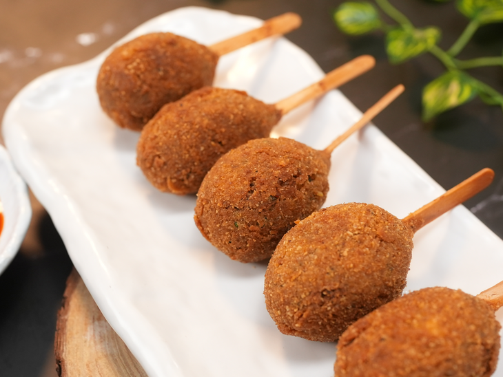 Make crunchy veg lollipops easily at home