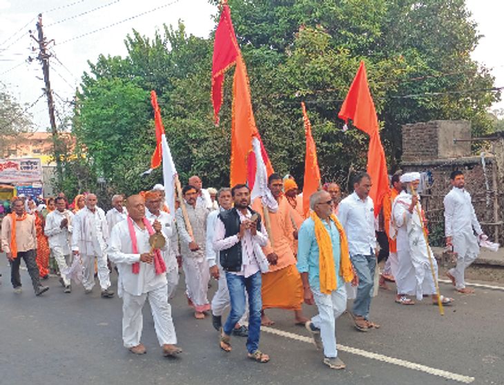 Devotees of Kanapur will offer marks at Singaji Samadhi today ...
