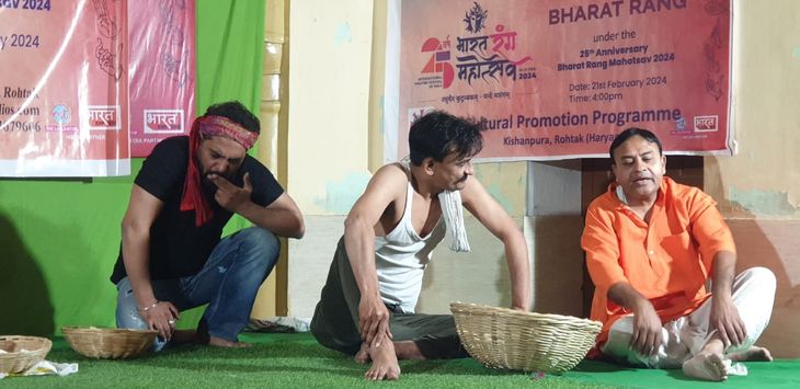 Staging of 'Andher Nagari Chaupat Raja': Public's pain shown in the ...