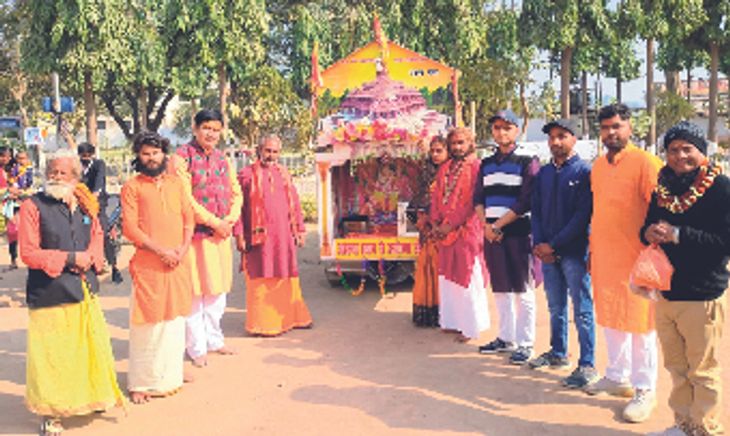 Dandi couple priests performed Havan Yagya for the success of Dandi ...